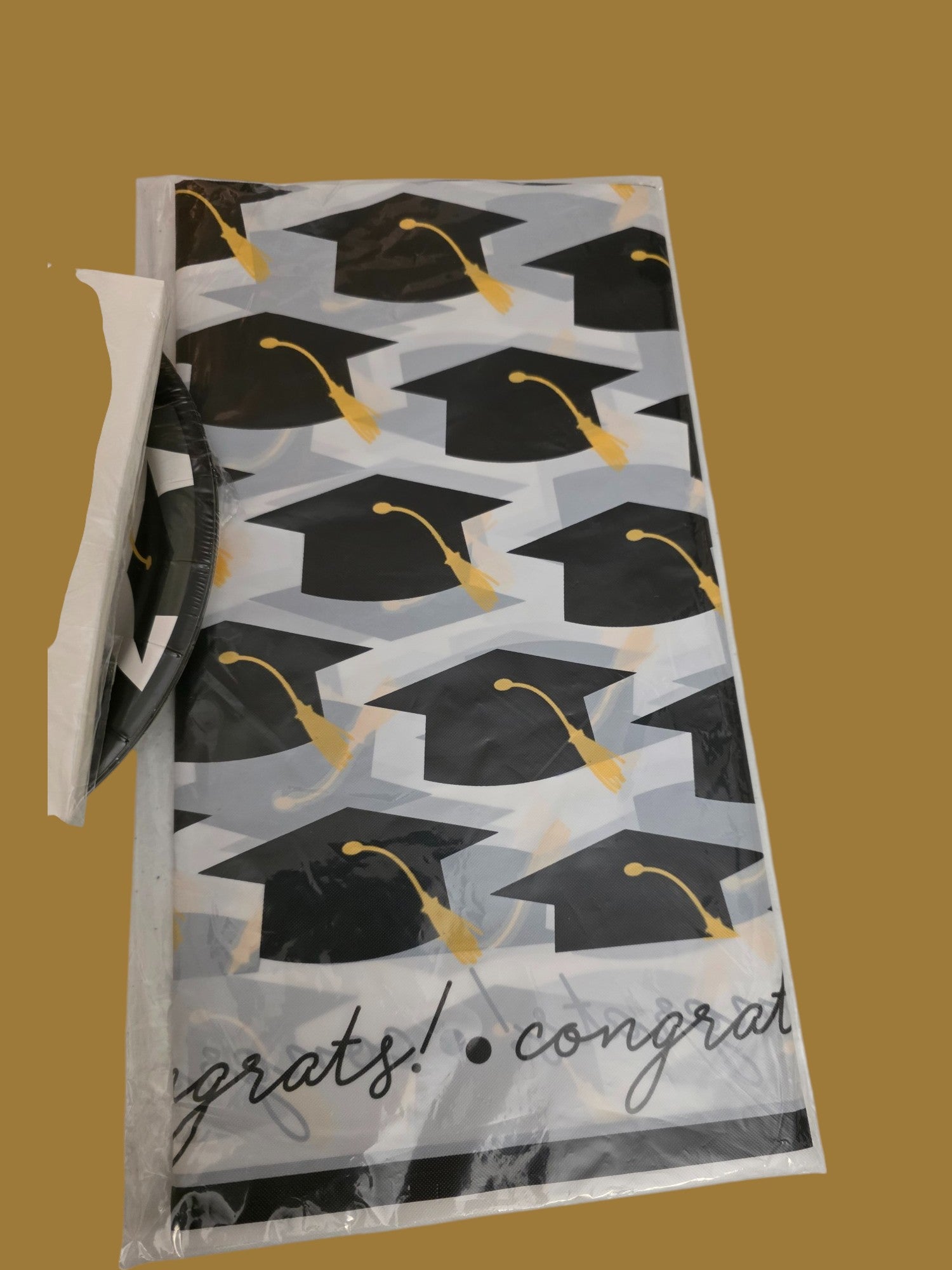 Graduation Table Cover – Madmang L.L.C.